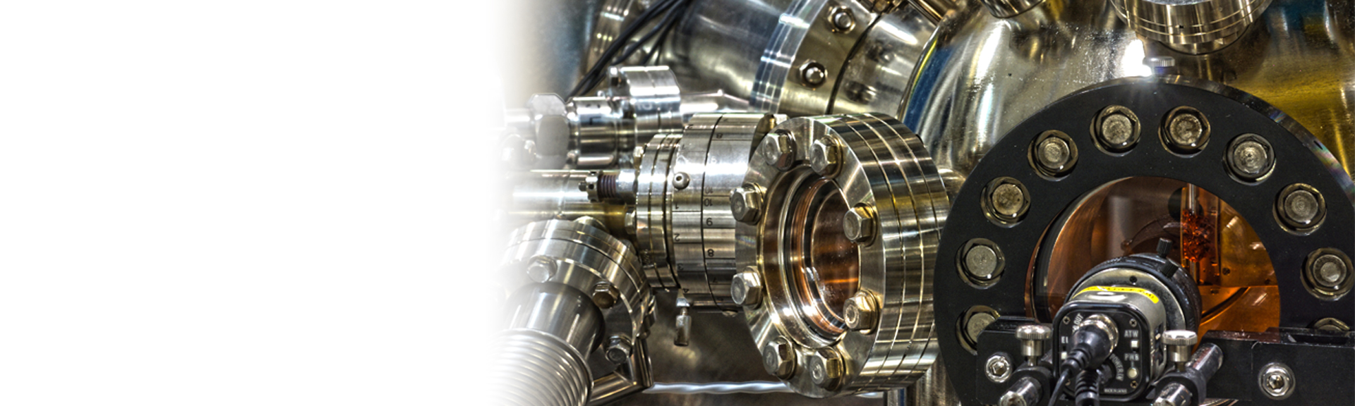 Neutral atoms and trapped ions | Hamamatsu Photonics